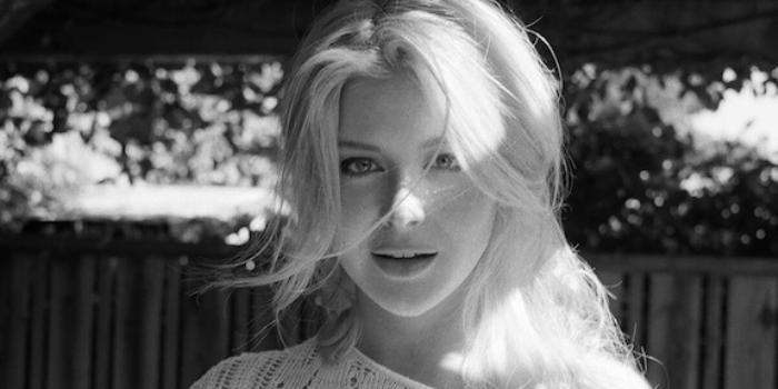 Renee Olstead's Instagram, Twitter & Facebook on IDCrawl