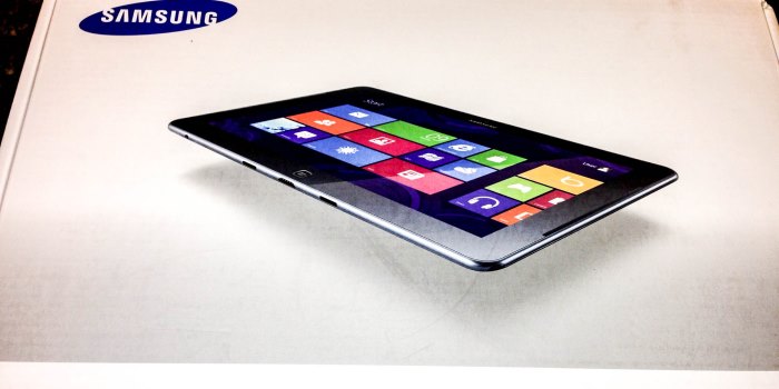 SAMSUNG WINDOWS 8 TABLET - Chic Vegan