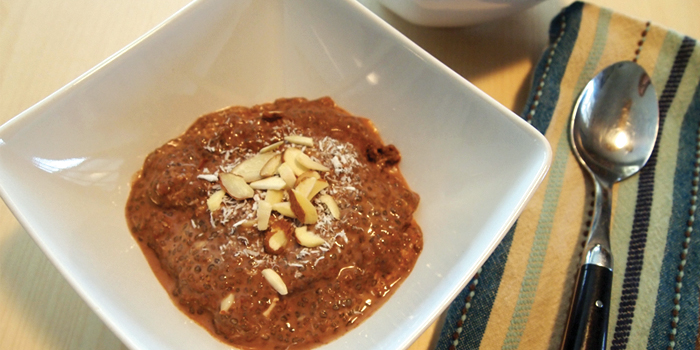 Recipe: Almond Joy Chia Pudding - Chic Vegan